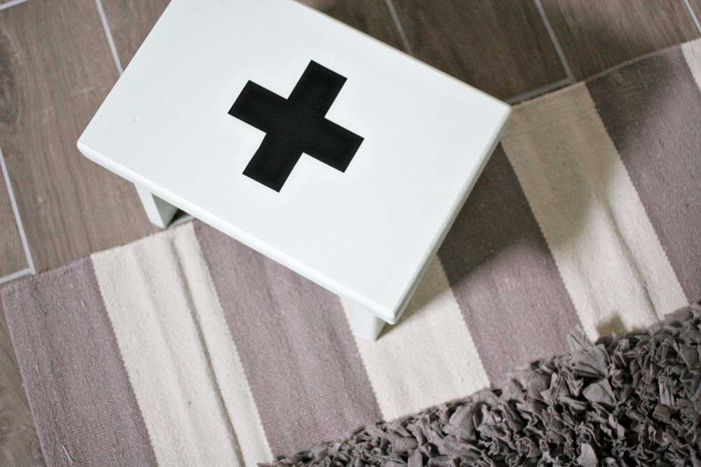 How to Make a Modern Bath Stool – Craftivity Designs