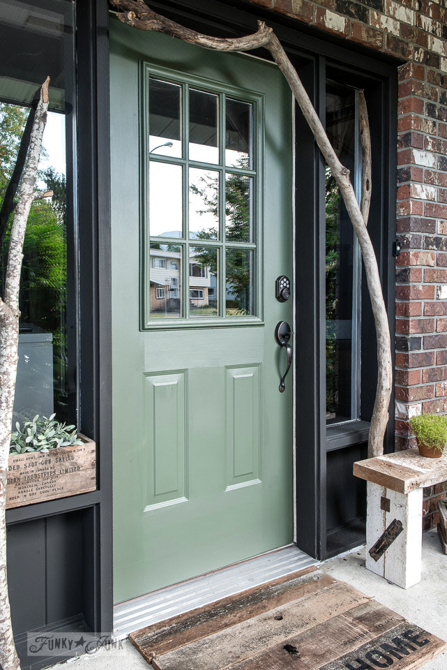 12 Homes with a Green Front Door – Craftivity Designs