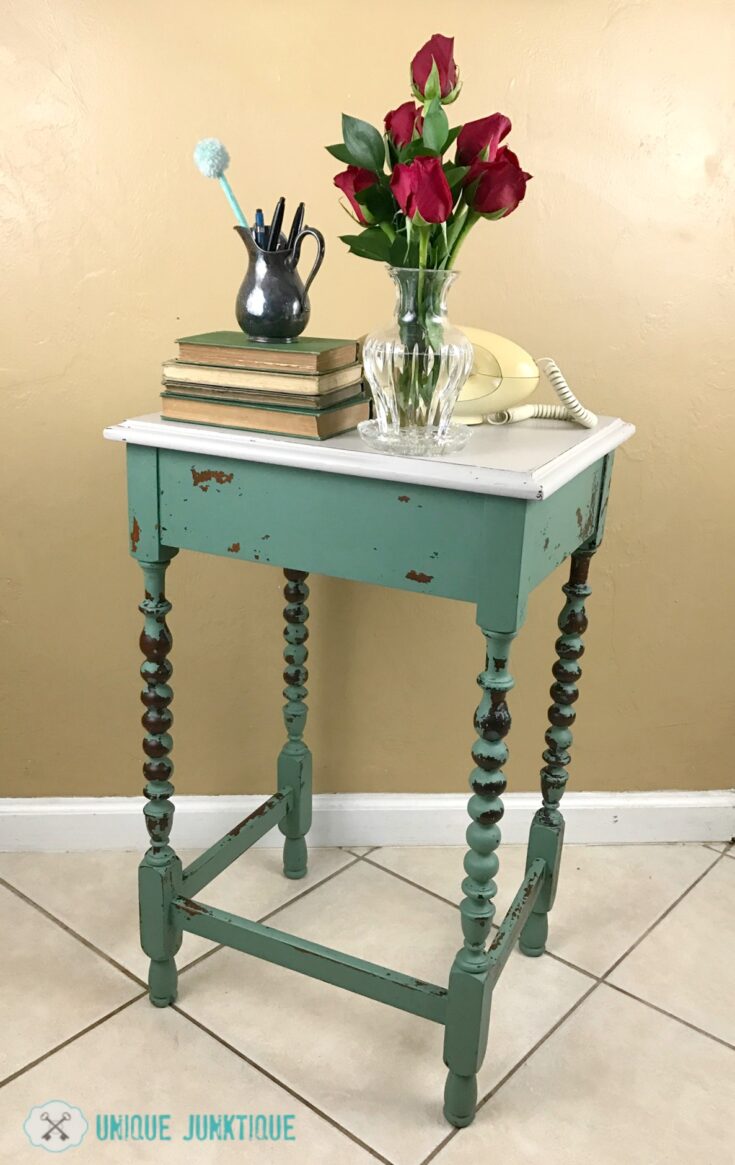 20 Green Painted Furniture Makeovers – Craftivity Designs