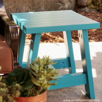 19 Painted Furniture Makeovers in Coastal Color Palettes – Craftivity ...