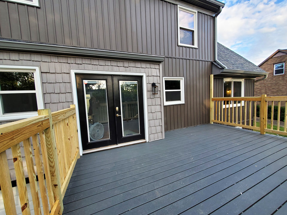 Vinyl Shake Siding Accents for an Exterior Renovation – Craftivity Designs