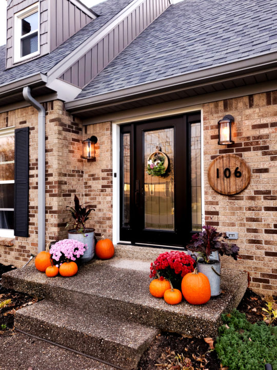 Fall Porch Decor with Pink and Purple Mums – Craftivity Designs
