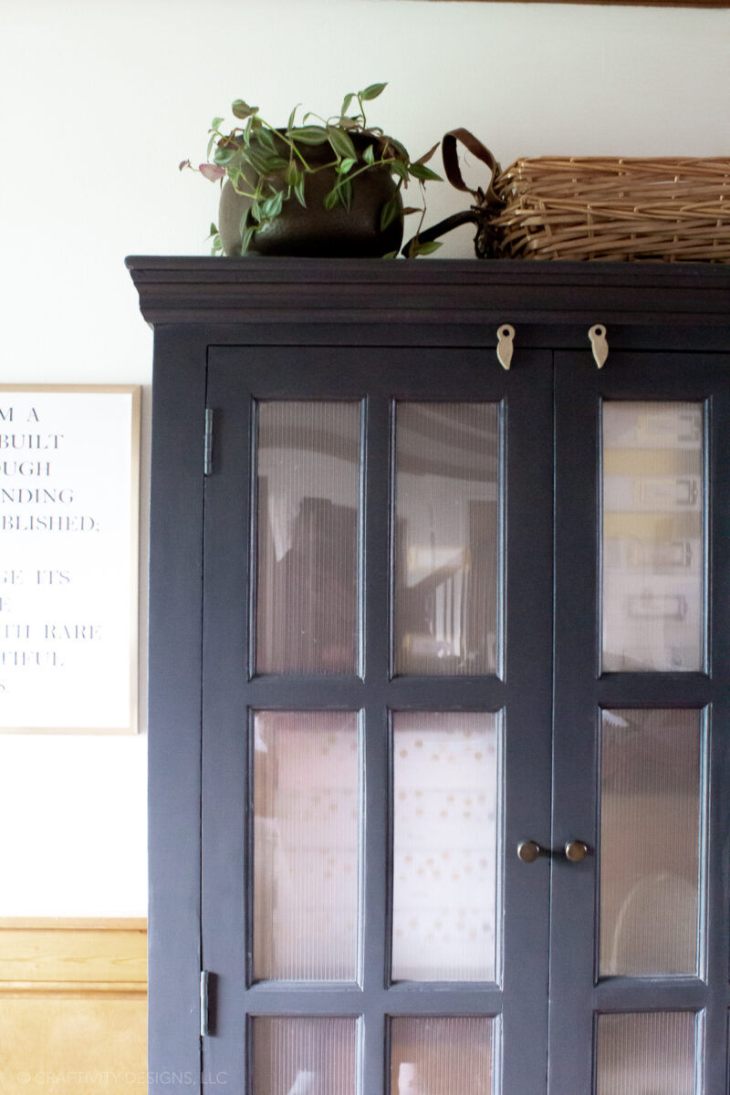 DIY Black Cabinet with Reeded Glass Doors – Craftivity Designs