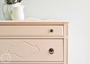 15+ Pretty Pink Furniture Ideas and Makeovers – Craftivity Designs